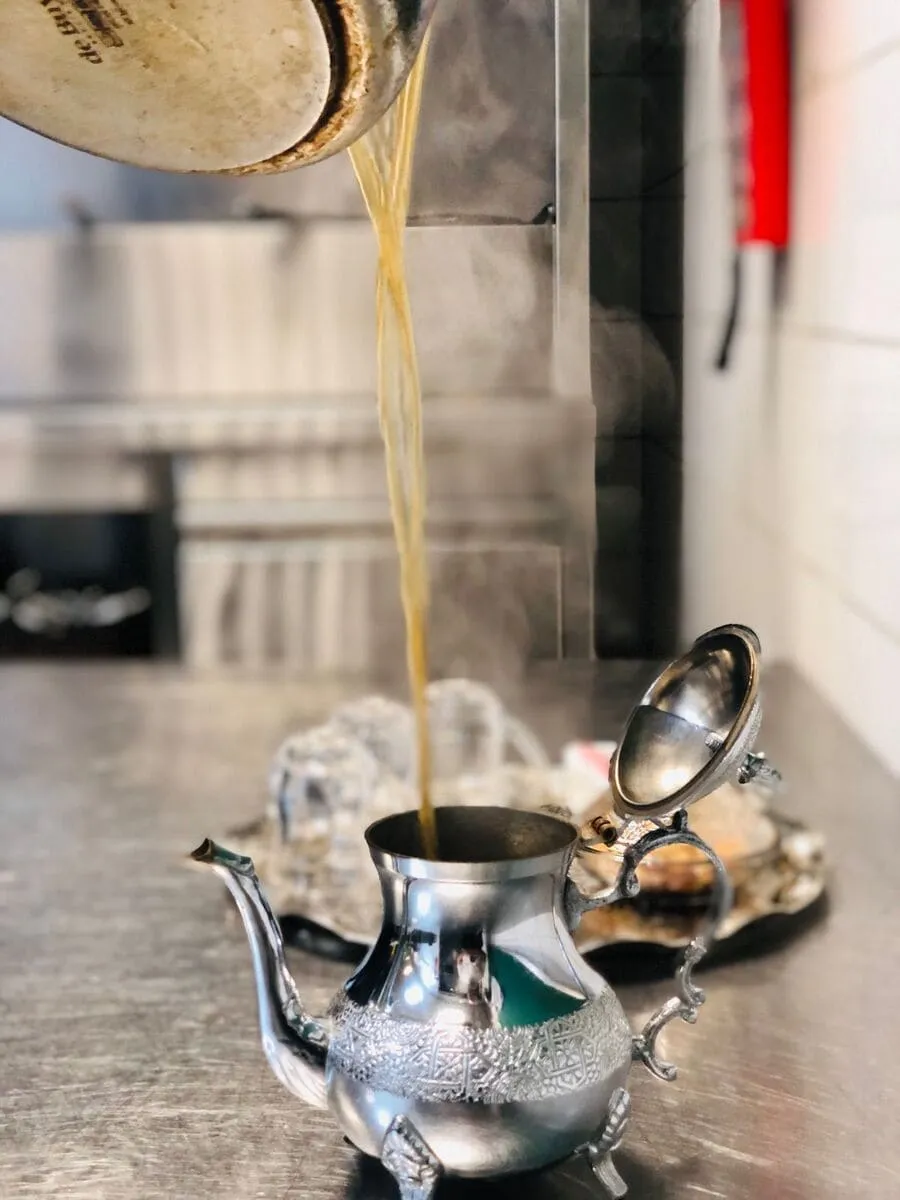 How can I have Moroccan tea in Muscat? - Source Restaurant